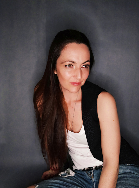 Celia Huertas .- Internacional - STARCAST SIGLO XXI